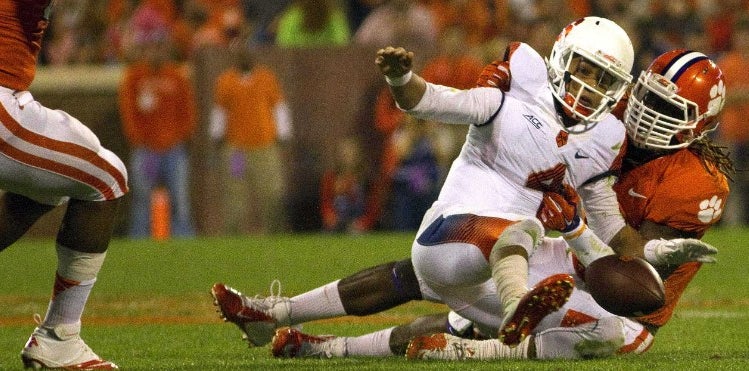 A.J. Long, Wagner, Pro-Style Quarterback