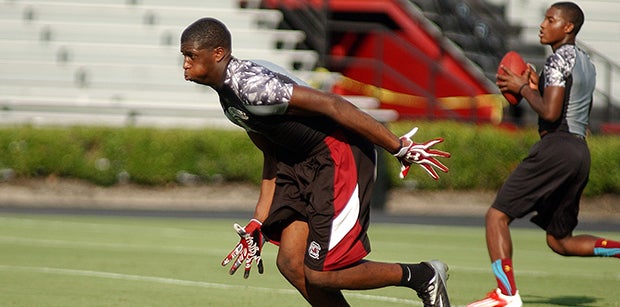 Daniel Thompson, Elon, Pro-Style Quarterback