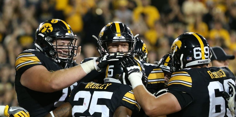 Tyler Wiegers, Iowa, Pro-Style Quarterback