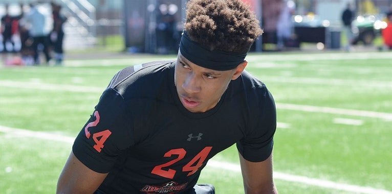 Vincent Gray, Adams, Cornerback