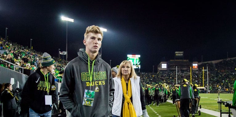 Tyler Shough, Oregon, Pro-Style Quarterback