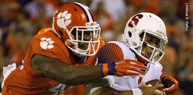 A.J. Long, Wagner, Pro-Style Quarterback