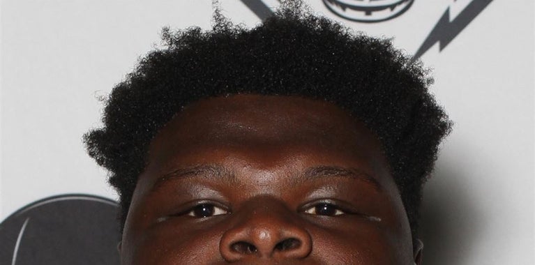 2019 3* DT Elijah Simmons commits to Tennessee : r/CFB